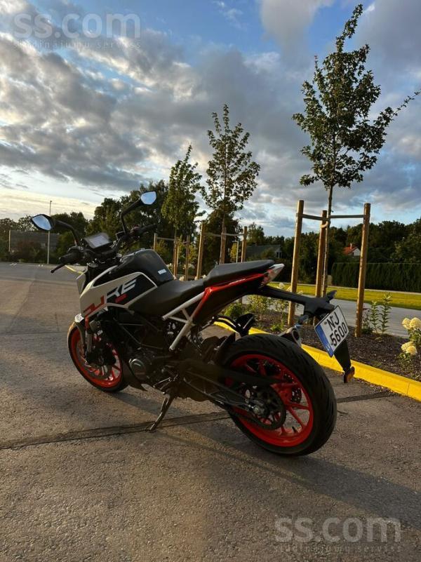 KTM Duke 2024 Ogre, ar dzinēja tilpumu 0.13 L un nobraukumu 0 tūkst. km par 3700 €, foto 2 vietnē AUTOMOTO.COM.LV