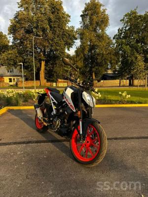 KTM Duke 2024 Ogre, ar dzinēja tilpumu 0.13 L un nobraukumu 0 tūkst. km par 3700 €, foto 6 vietnē AUTOMOTO.COM.LV