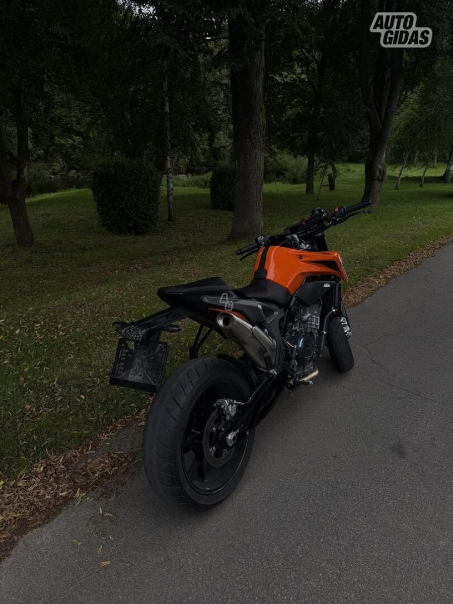 KTM Duke 2024 Klaipėda, ar dzinēja tilpumu 0.79 L un nobraukumu 14 tūkst. km par 5500 €, foto 3 vietnē AUTOMOTO.COM.LV