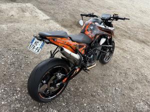KTM Duke 2025 in Kelme, with an engine capacity of 0.79 L and mileage of 13 thousand km for 3830 €, photo 4 on AUTOMOTO.COM.LV