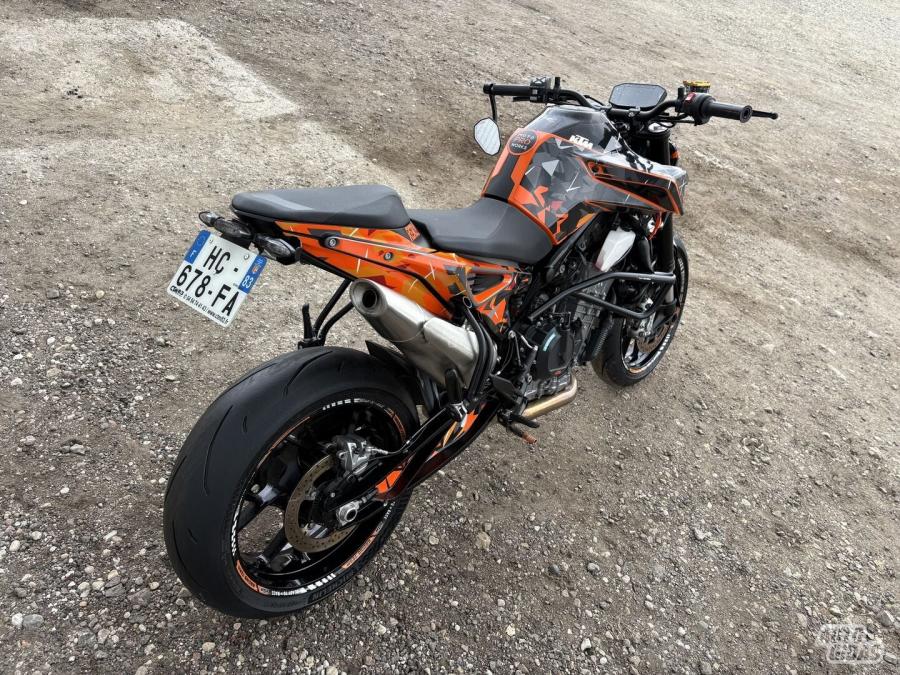KTM Duke 2025 in Kelme, with an engine capacity of 0.79 L and mileage of 13 thousand km for 3830 €, photo 4 on AUTOMOTO.COM.LV