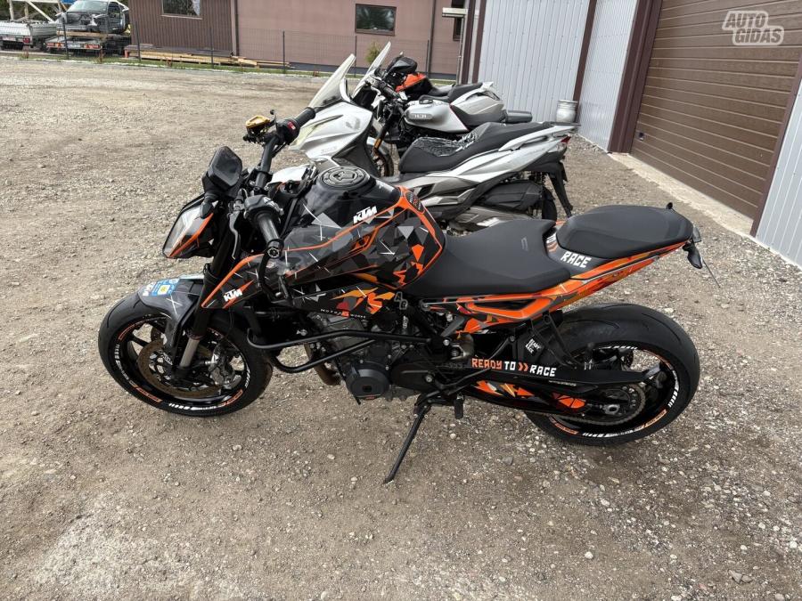 KTM Duke 2025 in Kelme, with an engine capacity of 0.79 L and mileage of 13 thousand km for 3830 €, photo 6 on AUTOMOTO.COM.LV