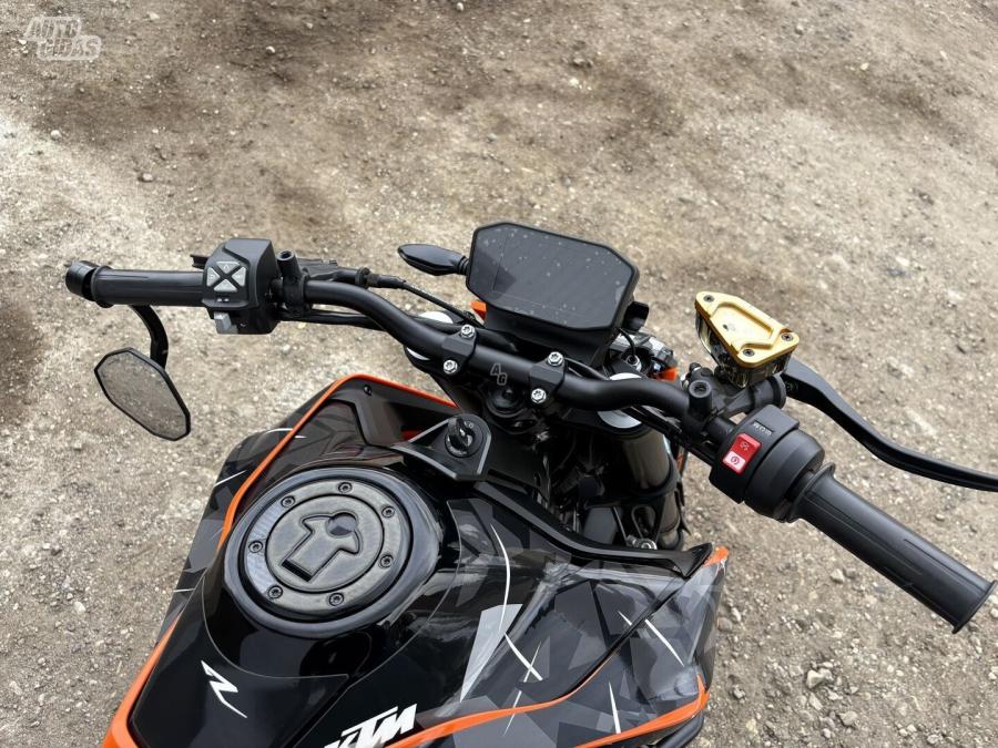 KTM Duke 2025 in Kelme, with an engine capacity of 0.79 L and mileage of 13 thousand km for 3830 €, photo 23 on AUTOMOTO.COM.LV