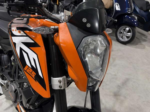 Orange KTM Duke 2011 in Siauliai, with an engine capacity of 0.13 L and mileage of 36 thousand km for 1250 €, photo 10 on AUTOMOTO.COM.LV