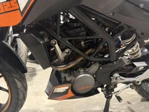 Orange KTM Duke 2011 in Siauliai, with an engine capacity of 0.13 L and mileage of 36 thousand km for 1250 €, photo 13 on AUTOMOTO.COM.LV