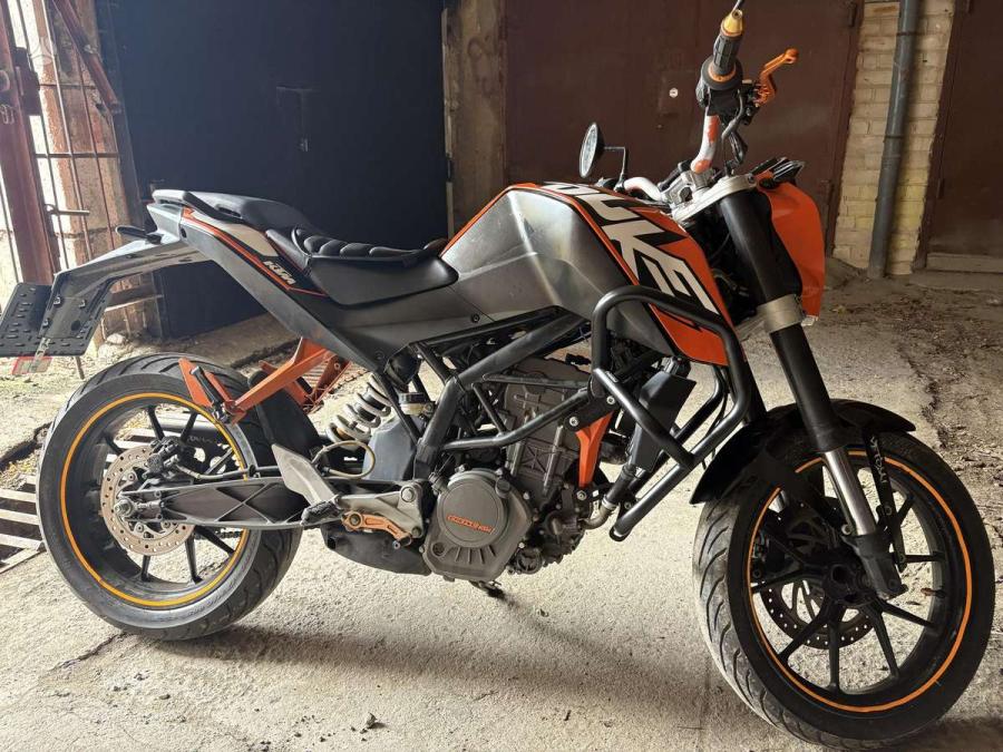 Oranžs KTM Duke 2011 Kauņa, ar dzinēja tilpumu 0.13 L un nobraukumu 18 tūkst. km par 1550 €, foto 4 vietnē AUTOMOTO.COM.LV