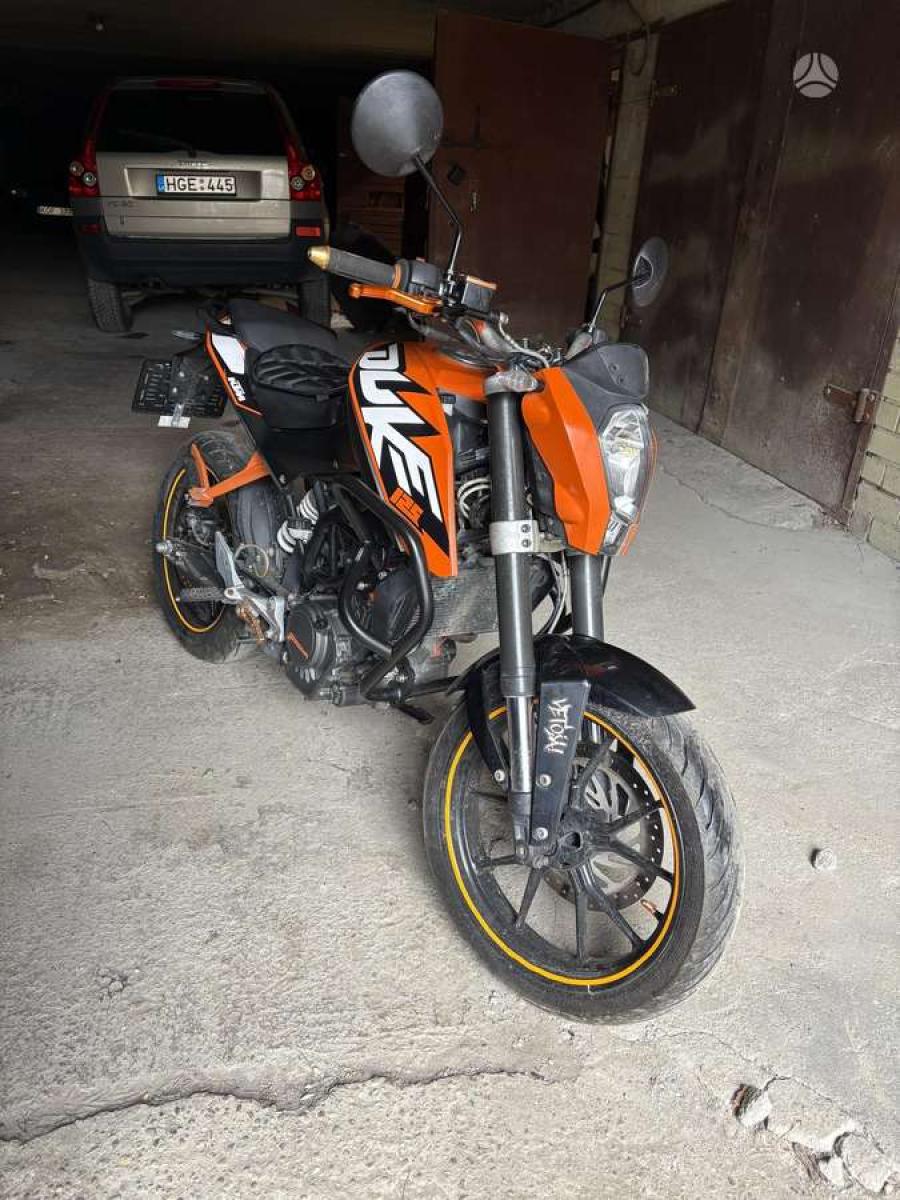 Oranžs KTM Duke 2011 Kauņa, ar dzinēja tilpumu 0.13 L un nobraukumu 18 tūkst. km par 1550 €, foto 5 vietnē AUTOMOTO.COM.LV