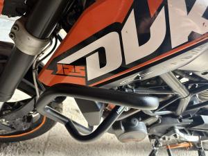 Oranžs KTM Duke 2011 Kauņa, ar dzinēja tilpumu 0.13 L un nobraukumu 18 tūkst. km par 1550 €, foto 9 vietnē AUTOMOTO.COM.LV