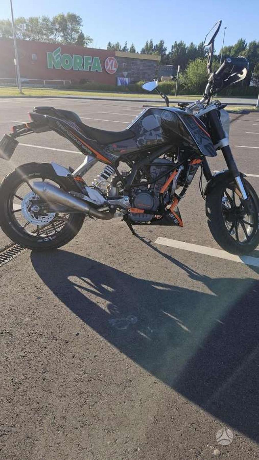 Oranžs KTM Duke 2011 Gargždai, ar dzinēja tilpumu 0.13 L un nobraukumu 32 tūkst. km par 1800 €, foto 3 vietnē AUTOMOTO.COM.LV
