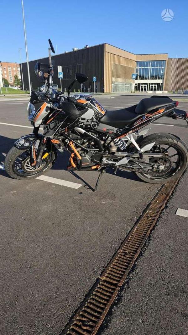 Oranžs KTM Duke 2011 Gargždai, ar dzinēja tilpumu 0.13 L un nobraukumu 32 tūkst. km par 1800 €, foto 3 vietnē AUTOMOTO.COM.LV