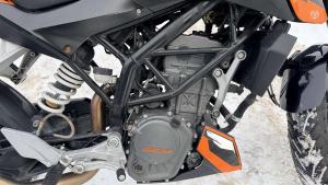 Oranžs KTM Duke 2012 Šauļi, ar dzinēja tilpumu 0.13 L un nobraukumu 18 tūkst. km par 2099 €, foto 7 vietnē AUTOMOTO.COM.LV