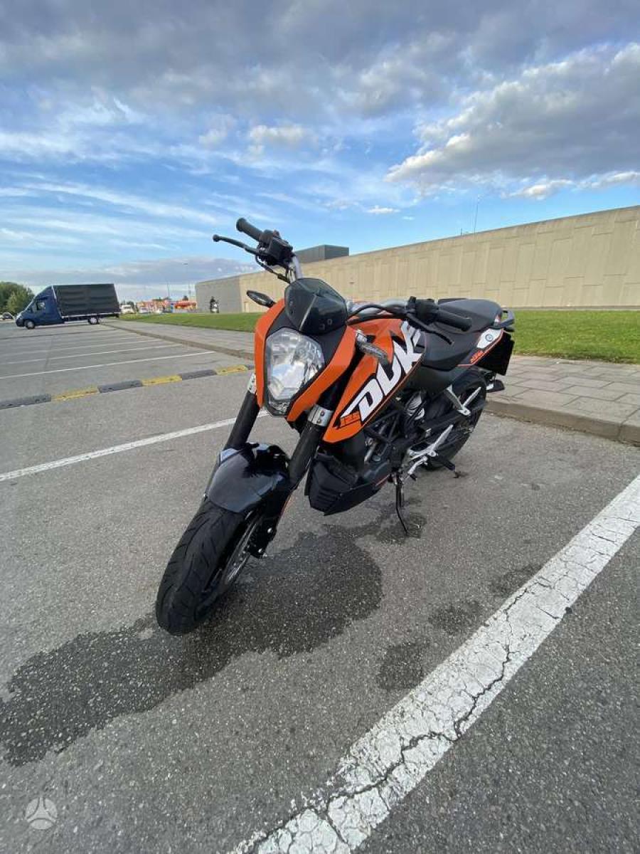 Oranžs KTM Duke 2013 Panevēža, ar dzinēja tilpumu 0.13 L un nobraukumu 40 tūkst. km par 1300 €, foto 5 vietnē AUTOMOTO.COM.LV