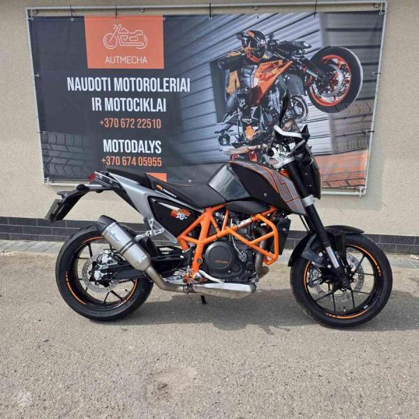 Orange KTM Duke 2014 in Panevezys, with an engine capacity of 0.69 L and mileage of 36 thousand km for 3600 €, photo 3 on AUTOMOTO.COM.LV