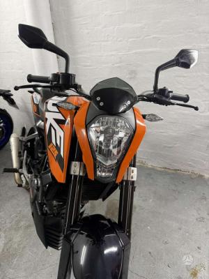 Oranžs KTM Duke 2015 Marijampole, ar dzinēja tilpumu 0.13 L un nobraukumu 25 tūkst. km par 1635 €, foto 6 vietnē AUTOMOTO.COM.LV