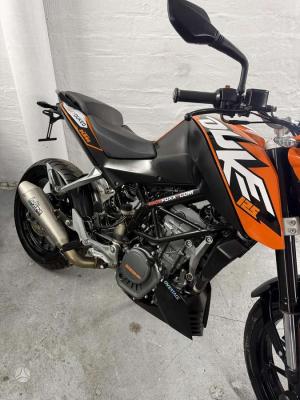 Oranžs KTM Duke 2015 Marijampole, ar dzinēja tilpumu 0.13 L un nobraukumu 25 tūkst. km par 1635 €, foto 7 vietnē AUTOMOTO.COM.LV