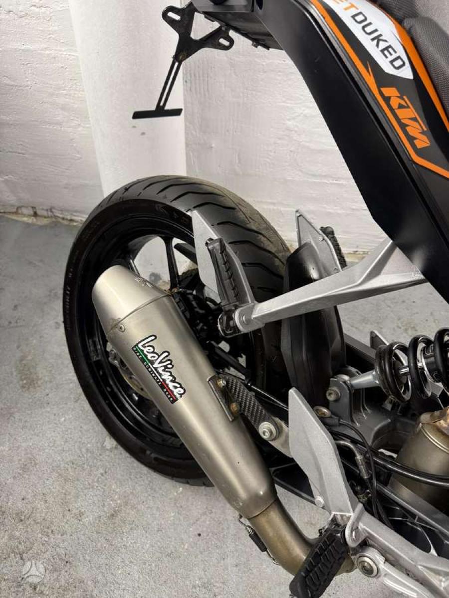 Oranžs KTM Duke 2015 Marijampole, ar dzinēja tilpumu 0.13 L un nobraukumu 25 tūkst. km par 1635 €, foto 9 vietnē AUTOMOTO.COM.LV