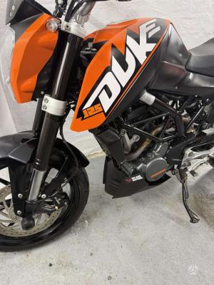 Oranžs KTM Duke 2015 Marijampole, ar dzinēja tilpumu 0.13 L un nobraukumu 25 tūkst. km par 1635 €, foto 18 vietnē AUTOMOTO.COM.LV