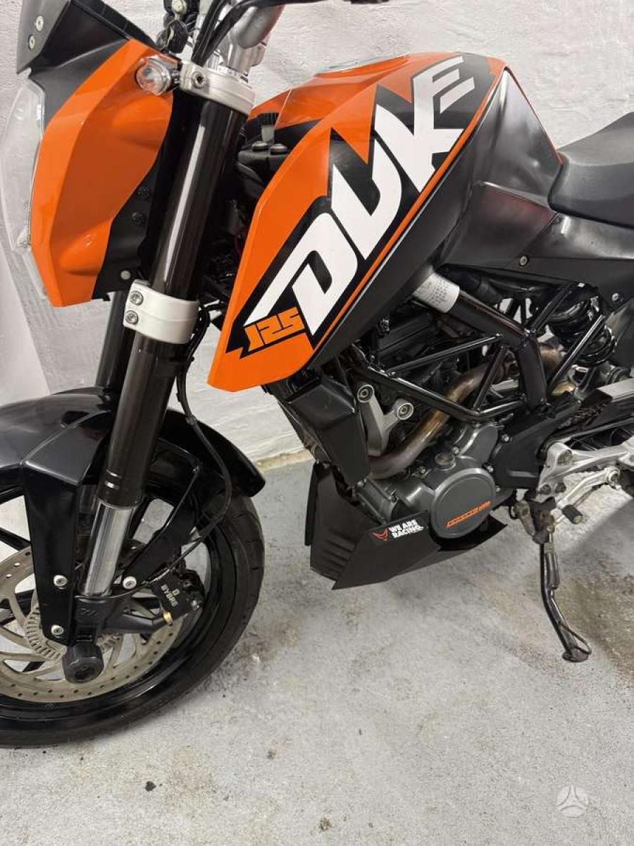Oranžs KTM Duke 2015 Marijampole, ar dzinēja tilpumu 0.13 L un nobraukumu 25 tūkst. km par 1635 €, foto 18 vietnē AUTOMOTO.COM.LV