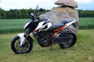 Orange KTM Duke 2017 in Joniskis, with an engine capacity of 0.13 L and mileage of 8 thousand km for 2800 €, photo  on AUTOMOTO.COM.LV
