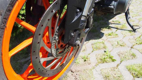 Oranžs KTM Duke 2017 Viļņa, ar dzinēja tilpumu 0.39 L un nobraukumu 26 tūkst. km par 2800 €, foto 3 vietnē AUTOMOTO.COM.LV