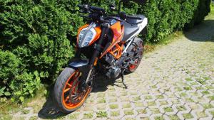 Oranžs KTM Duke 2017 Viļņa, ar dzinēja tilpumu 0.39 L un nobraukumu 26 tūkst. km par 2800 €, foto 5 vietnē AUTOMOTO.COM.LV
