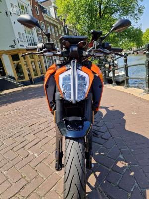 Orange KTM Duke 2018 in Kaunas, with an engine capacity of 0.13 L and mileage of 15 thousand km for 2570 €, photo 3 on AUTOMOTO.COM.LV