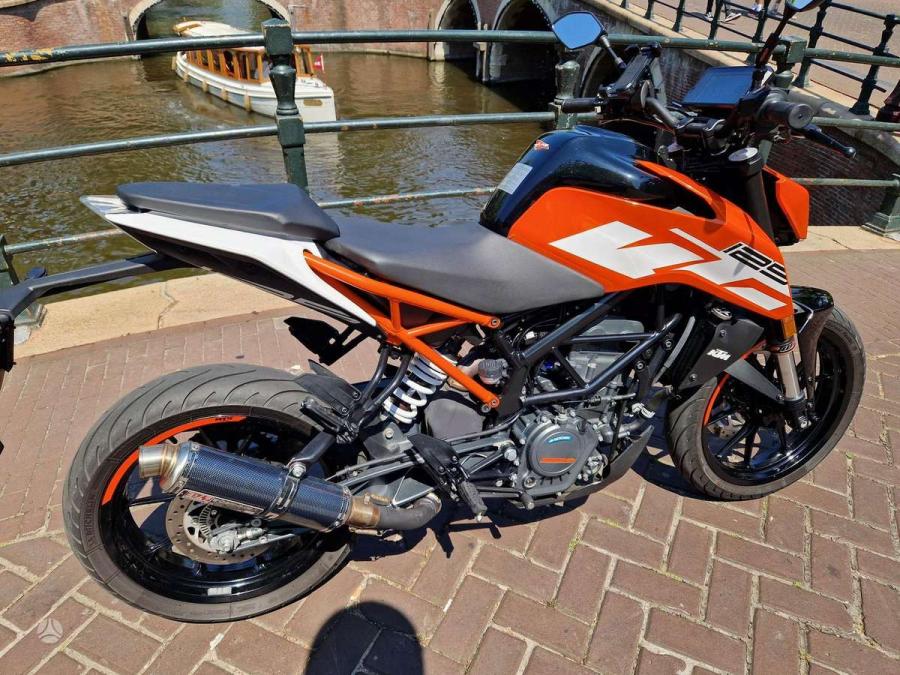Orange KTM Duke 2018 in Kaunas, with an engine capacity of 0.13 L and mileage of 15 thousand km for 2570 €, photo 5 on AUTOMOTO.COM.LV