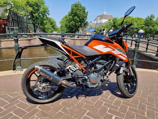 Orange KTM Duke 2018 in Kaunas, with an engine capacity of 0.13 L and mileage of 15 thousand km for 2570 €, photo 8 on AUTOMOTO.COM.LV