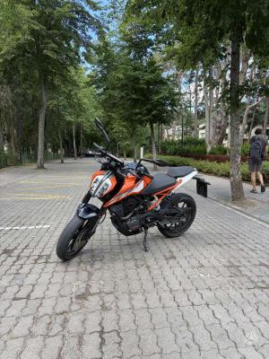 Oranžs KTM Duke 2018 Kretinga, ar dzinēja tilpumu 0.13 L un nobraukumu 26 tūkst. km par 2300 €, foto 16 vietnē AUTOMOTO.COM.LV