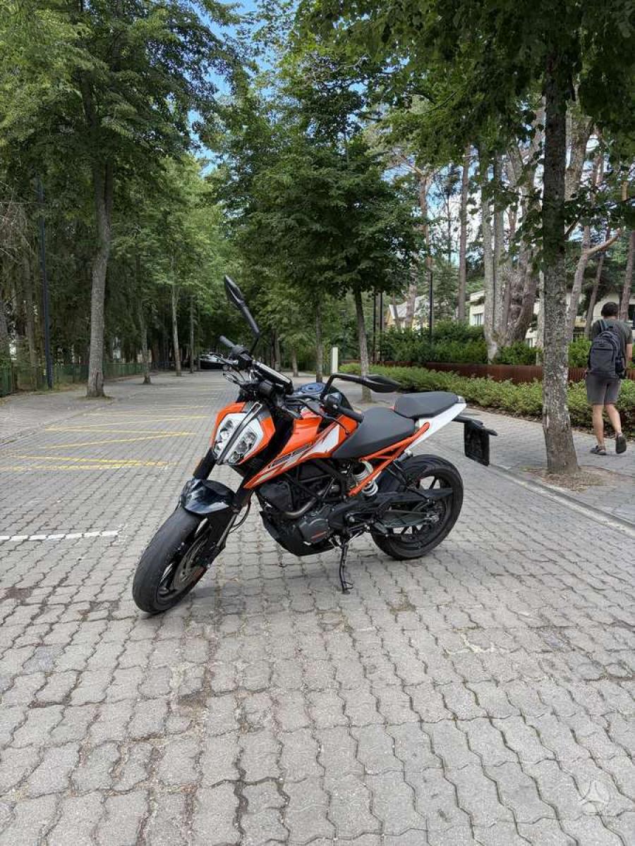 Oranžs KTM Duke 2018 Kretinga, ar dzinēja tilpumu 0.13 L un nobraukumu 26 tūkst. km par 2300 €, foto 16 vietnē AUTOMOTO.COM.LV