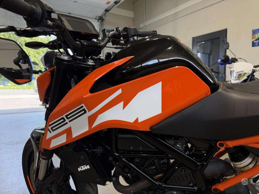 Orange KTM Duke 2020 in Siauliai, with an engine capacity of 0.13 L and mileage of 21 thousand km for 2550 €, photo 15 on AUTOMOTO.COM.LV
