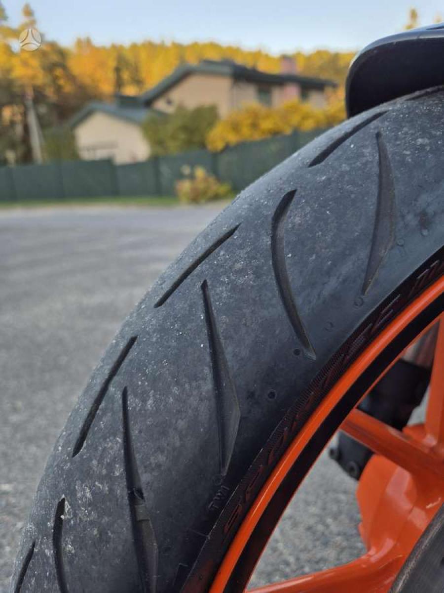Oranžs KTM Duke 2021 Viļņa, ar dzinēja tilpumu 0.39 L un nobraukumu 21 tūkst. km par 3600 €, foto 9 vietnē AUTOMOTO.COM.LV