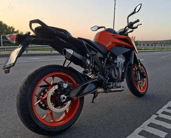 Oranžs KTM Duke 2021 Kauņa, ar dzinēja tilpumu 0.79 L un nobraukumu 24 tūkst. km par 5600 €, foto 1 vietnē AUTOMOTO.COM.LV