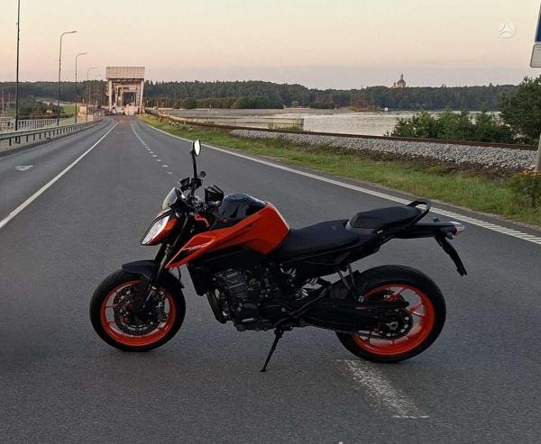 Oranžs KTM Duke 2021 Kauņa, ar dzinēja tilpumu 0.79 L un nobraukumu 24 tūkst. km par 5600 €, foto 2 vietnē AUTOMOTO.COM.LV