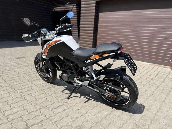 Balts KTM Duke 2015 Prienai, ar dzinēja tilpumu 0.13 L un nobraukumu 21 tūkst. km par 1699 €, foto 7 vietnē AUTOMOTO.COM.LV