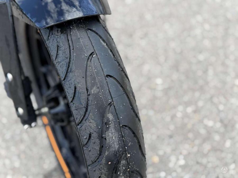 Balts KTM Duke 2015 Kauņa, ar dzinēja tilpumu 0.13 L un nobraukumu 23 tūkst. km par 1950 €, foto 10 vietnē AUTOMOTO.COM.LV