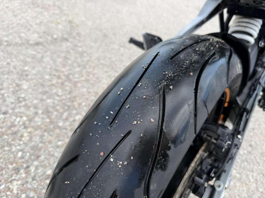 Balts KTM Duke 2015 Kauņa, ar dzinēja tilpumu 0.13 L un nobraukumu 23 tūkst. km par 1950 €, foto 11 vietnē AUTOMOTO.COM.LV