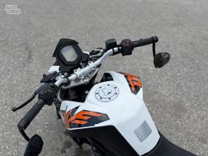 White KTM Duke 2015 in Kaunas, with an engine capacity of 0.13 L and mileage of 0 thousand km for 1850 €, photo 6 on AUTOMOTO.COM.LV