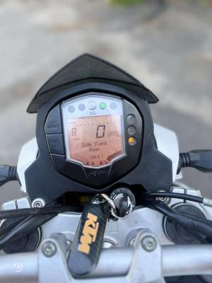White KTM Duke 2016 in Vilnius, with an engine capacity of 0.13 L and mileage of 23 thousand km for 2100 €, photo 6 on AUTOMOTO.COM.LV