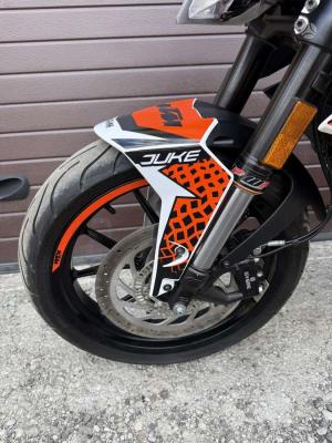 Balts KTM Duke 2018 Marijampole, ar dzinēja tilpumu 0.13 L un nobraukumu 19 tūkst. km par 2799 €, foto 6 vietnē AUTOMOTO.COM.LV
