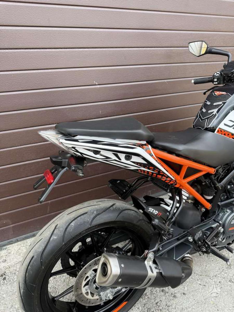 Balts KTM Duke 2018 Marijampole, ar dzinēja tilpumu 0.13 L un nobraukumu 19 tūkst. km par 2799 €, foto 19 vietnē AUTOMOTO.COM.LV