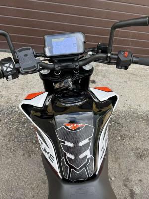 Balts KTM Duke 2018 Marijampole, ar dzinēja tilpumu 0.13 L un nobraukumu 19 tūkst. km par 2799 €, foto 21 vietnē AUTOMOTO.COM.LV