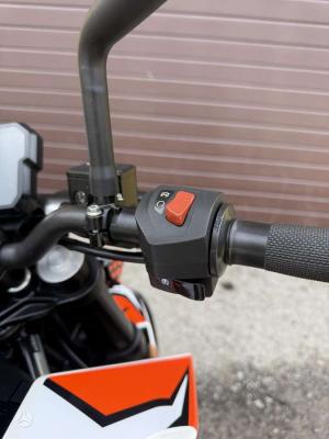 Balts KTM Duke 2018 Marijampole, ar dzinēja tilpumu 0.13 L un nobraukumu 19 tūkst. km par 2799 €, foto 23 vietnē AUTOMOTO.COM.LV