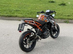 White KTM Duke 2019 in Marijampole, with an engine capacity of 0.13 L and mileage of 12 thousand km for 2440 €, photo 7 on AUTOMOTO.COM.LV