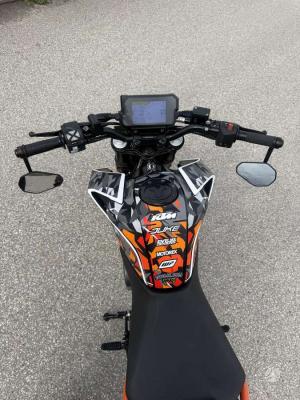 White KTM Duke 2019 in Marijampole, with an engine capacity of 0.13 L and mileage of 12 thousand km for 2440 €, photo 14 on AUTOMOTO.COM.LV