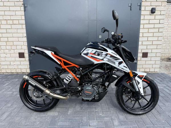 White KTM Duke 2019 in Vilkaviskis, with an engine capacity of 0.13 L and mileage of 28 thousand km for 2330 €, photo 7 on AUTOMOTO.COM.LV