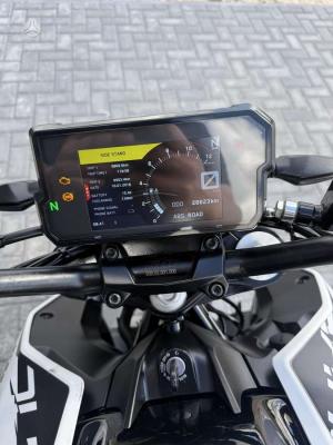 White KTM Duke 2019 in Vilkaviskis, with an engine capacity of 0.13 L and mileage of 28 thousand km for 2330 €, photo 13 on AUTOMOTO.COM.LV