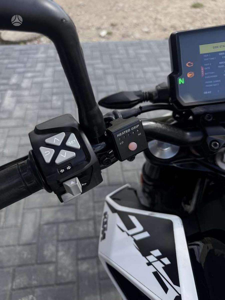 White KTM Duke 2019 in Vilkaviskis, with an engine capacity of 0.13 L and mileage of 28 thousand km for 2330 €, photo 14 on AUTOMOTO.COM.LV