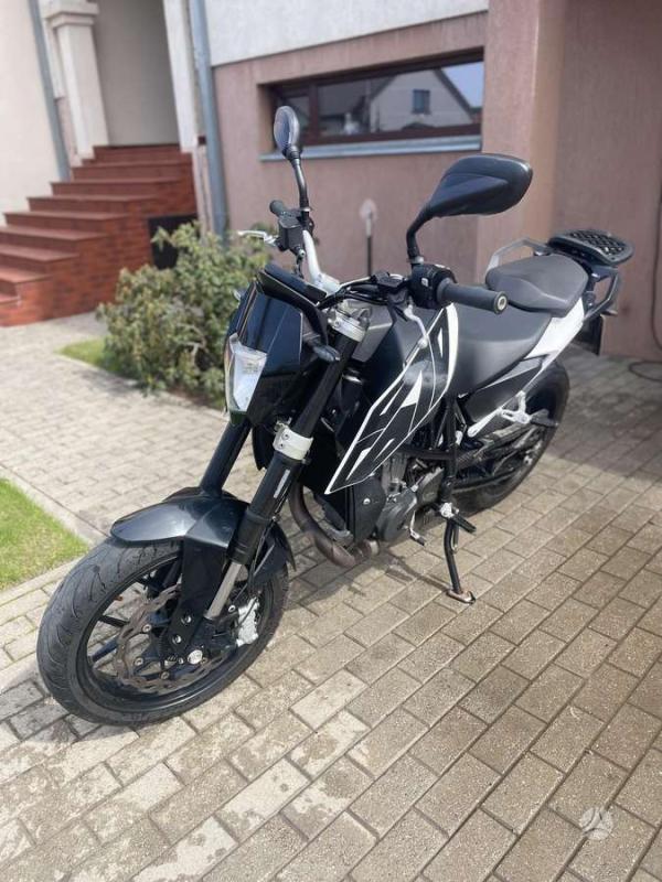 Balts KTM Duke 2019 Šauļi, ar dzinēja tilpumu 0.69 L un nobraukumu 8 tūkst. km par 3700 €, foto 5 vietnē AUTOMOTO.COM.LV