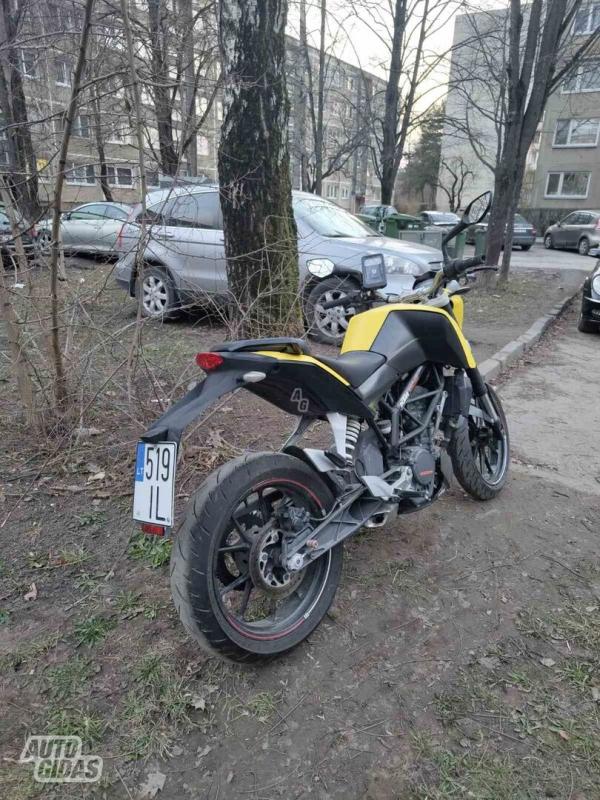 Dzeltens KTM Duke 2012 Kauņa, ar dzinēja tilpumu 0.13 L un nobraukumu 0 tūkst. km par 1600 €, foto 5 vietnē AUTOMOTO.COM.LV